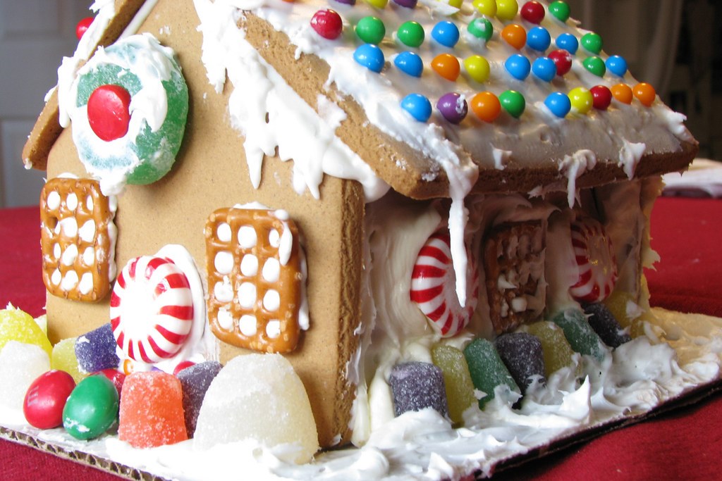 Gingerbread House Making - Sunday, December 8, 2019, 12:00 PM - Lyon ...